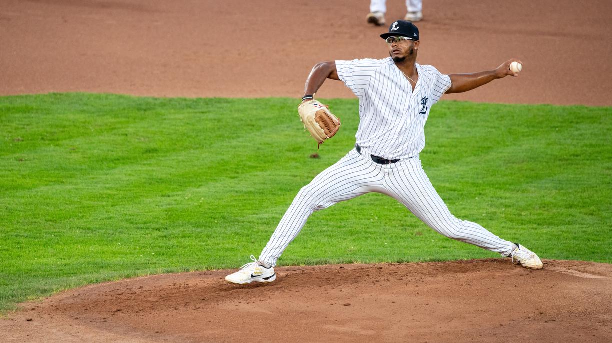 News: London Majors Re-Sign Left-Handed Pitcher Victor Payano - London ...