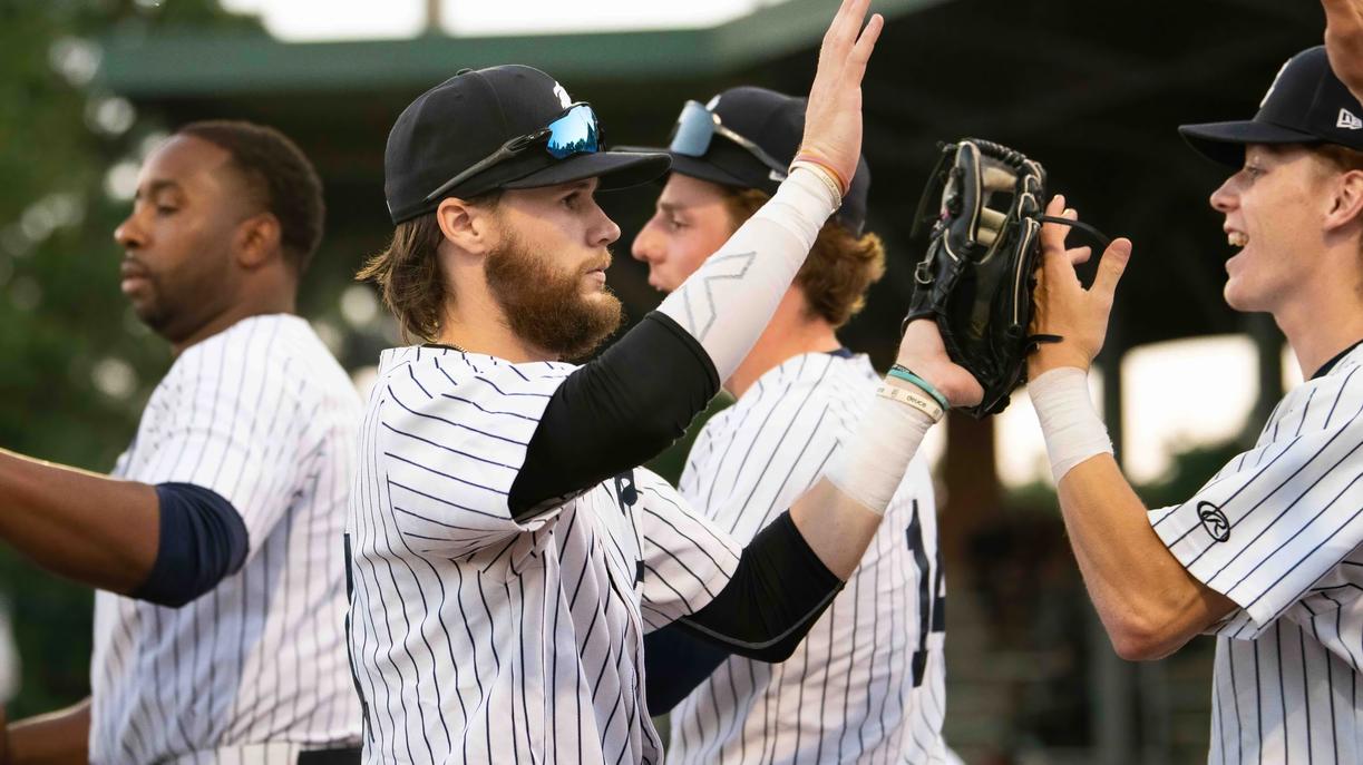 News: Majors get third straight victory - London Majors