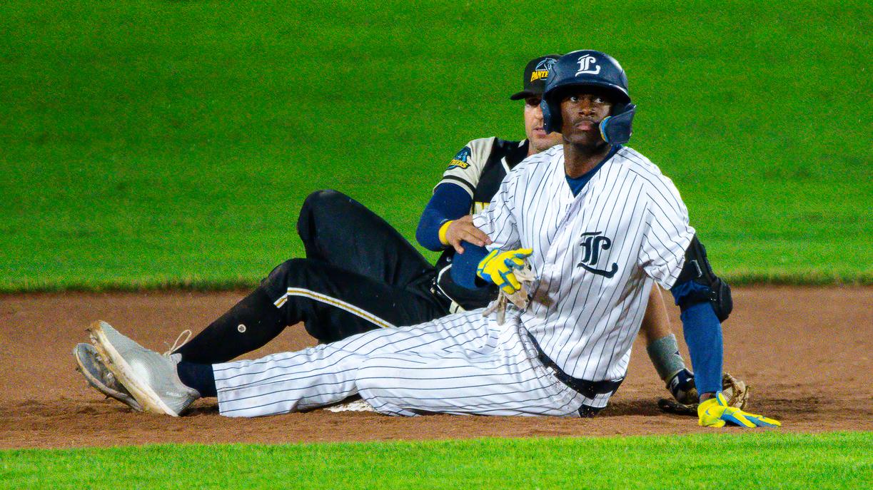 News: Majors win pitchers duel on Friday Night - London Majors