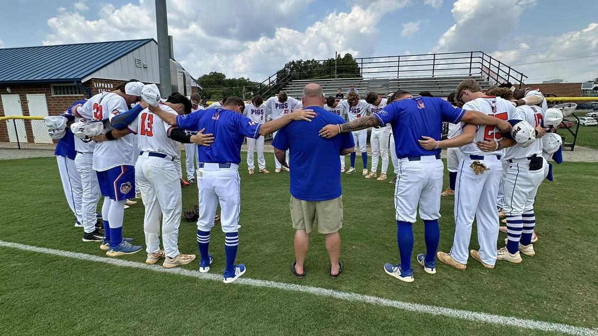 News: Lexington Flying Pigs Welcome Chris Elliott as Team Chaplain ...