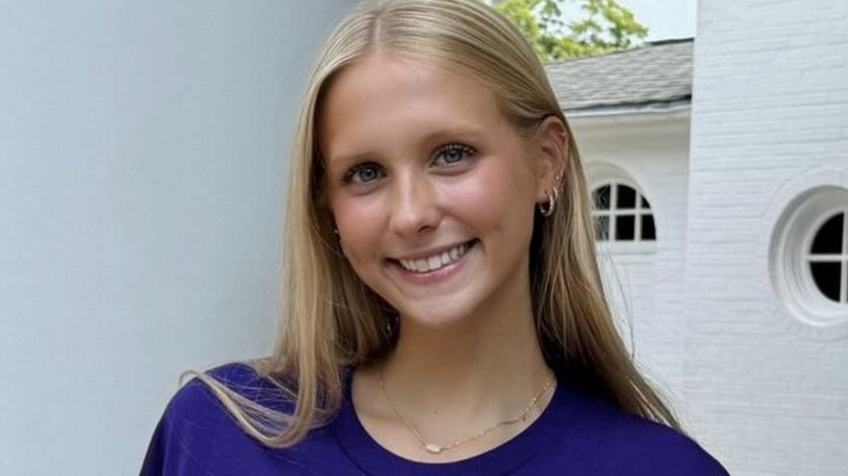 News: TAV 2025 Athlete Emma Sorenson Commits to Holy Cross - Texas ...