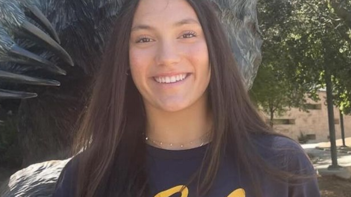 News: TAV 16 Black 2026 Athlete Anna Flores Commits to Cal - Texas ...