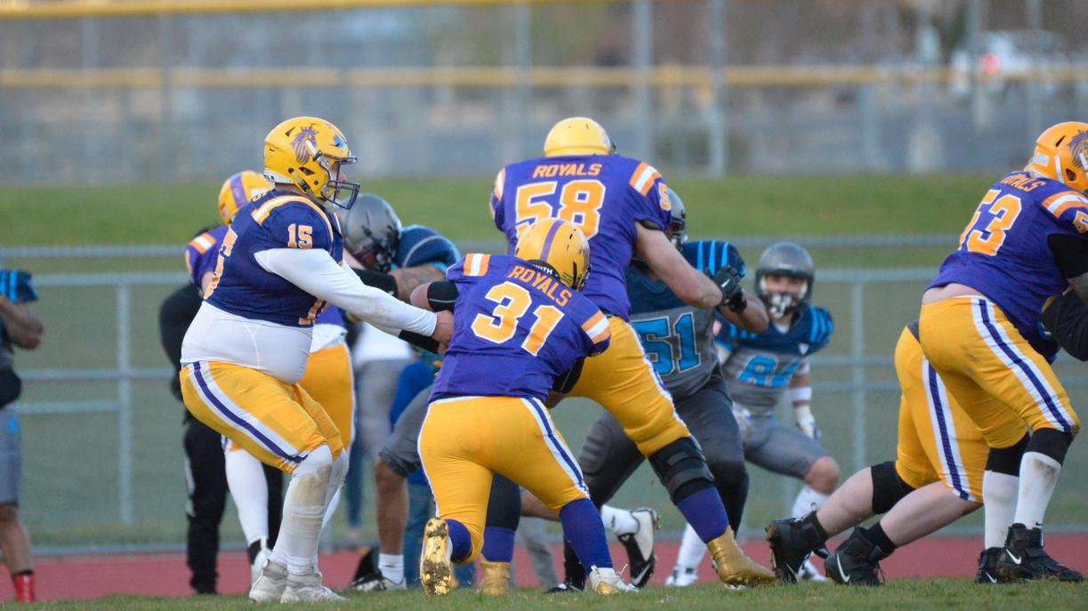 News: Royals take down the Wolfpack 27-12 - Everett Royals