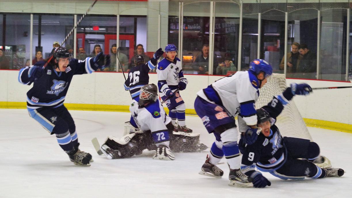 News: Hunter, Moser Lift Ice Breakers to Blowout Win - Federal ...