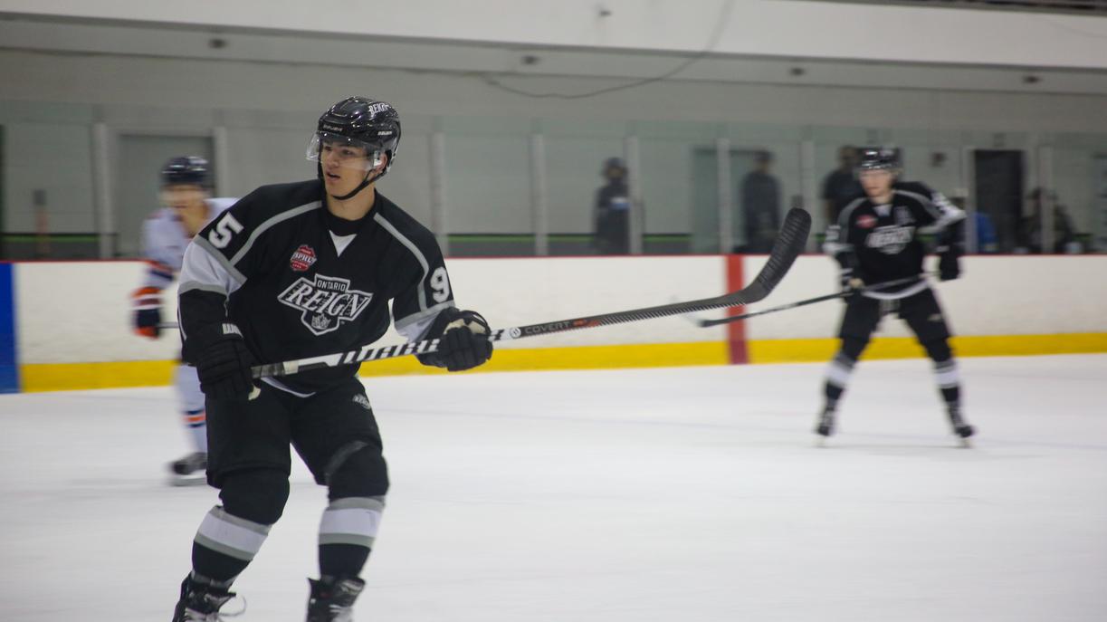 News: OJR Sweeps Vegas to Keep Pace in First Place Race - Ontario Jr Reign