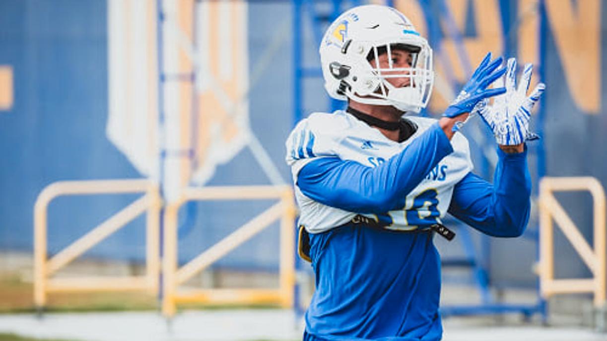 News: San Jose State DB, Elijah Scott signs - Horsemen