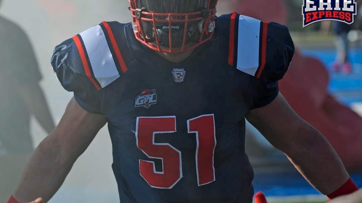 News: DE-Kent Walker back for 2023 run - Erie Express Football