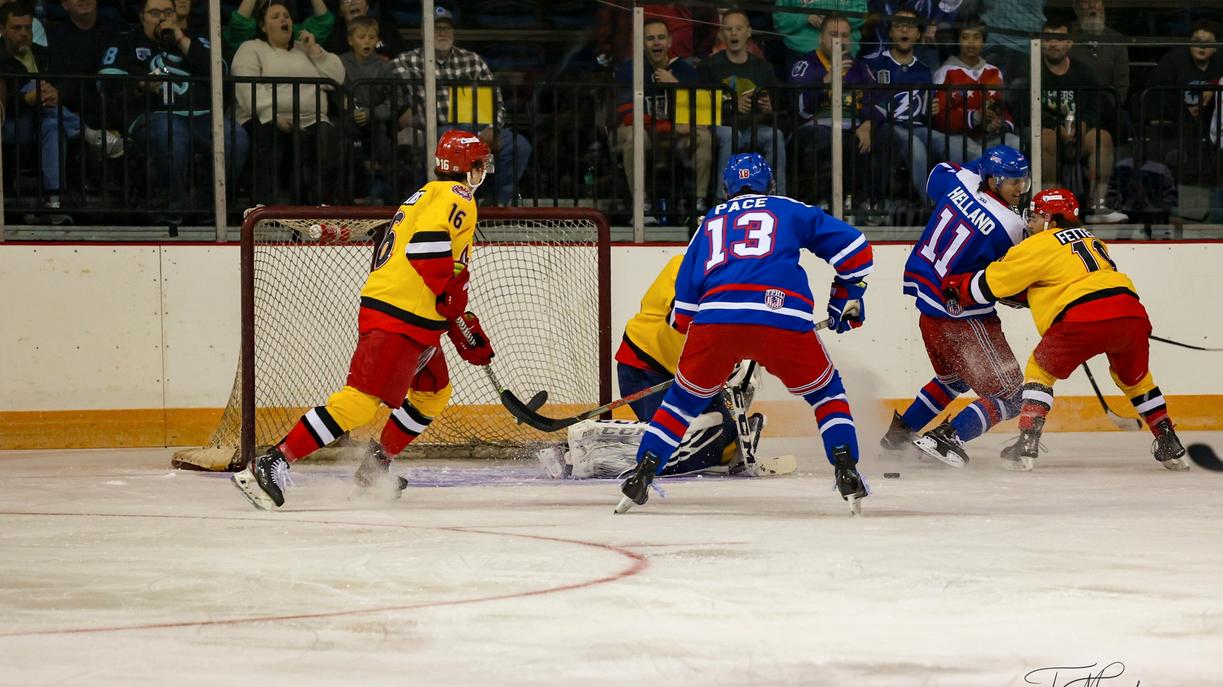 News: Sea Wolves Drop 9-6 Slugfest to Prowlers - Biloxi Breakers