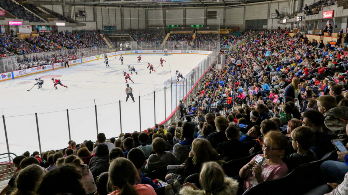 News: Prowlers/RoadRunners Sweep In Topeka - Topeka Scarecrows