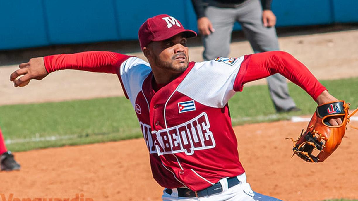 News: Panthers Sign Cuban Starting Pitcher - Kitchener Panthers