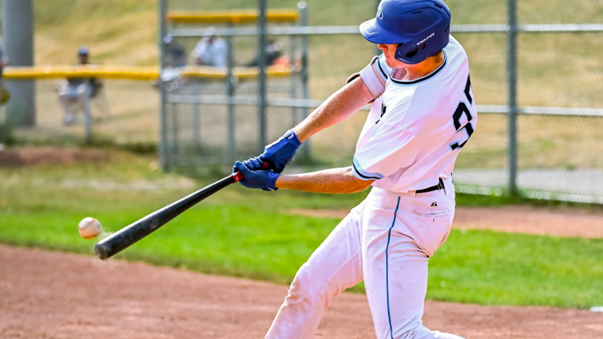 News: Leafs come back to defeat Jackfish - Intercounty Baseball League
