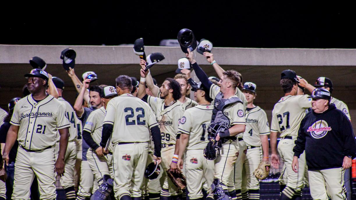 News: Barnstormers erupt late to blow out Panthers - Intercounty ...