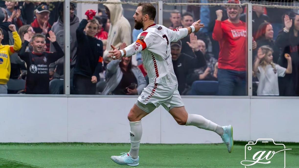 News: CRUNCH SECURES WIN OVER CHICAGO MUSTANGS, ADVANCES TO 7-1 ...